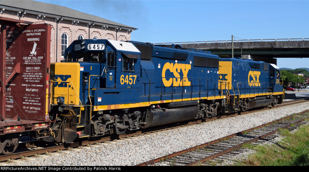 CSX 6457 GP40-2 slug mother X-CSXT 6199 XX-B&O 4443 trails CSX 2230 road slug rebuilt from C&O ...